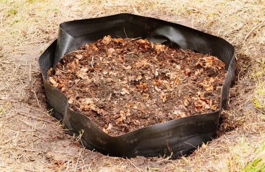 How to Make Compost at Home and Benefits on Making Your Own - Sumo Gardener