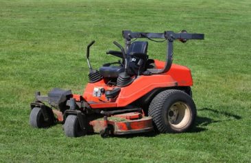 4 Important Steps To Operating A Zero-turn Mower